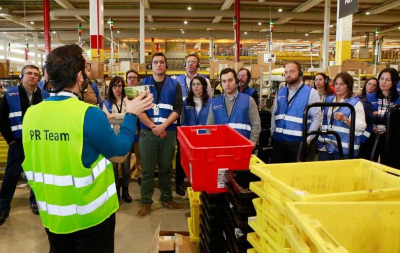 Het is weer mogelijk om drie Amazon distributiecentra in Spanje te ...