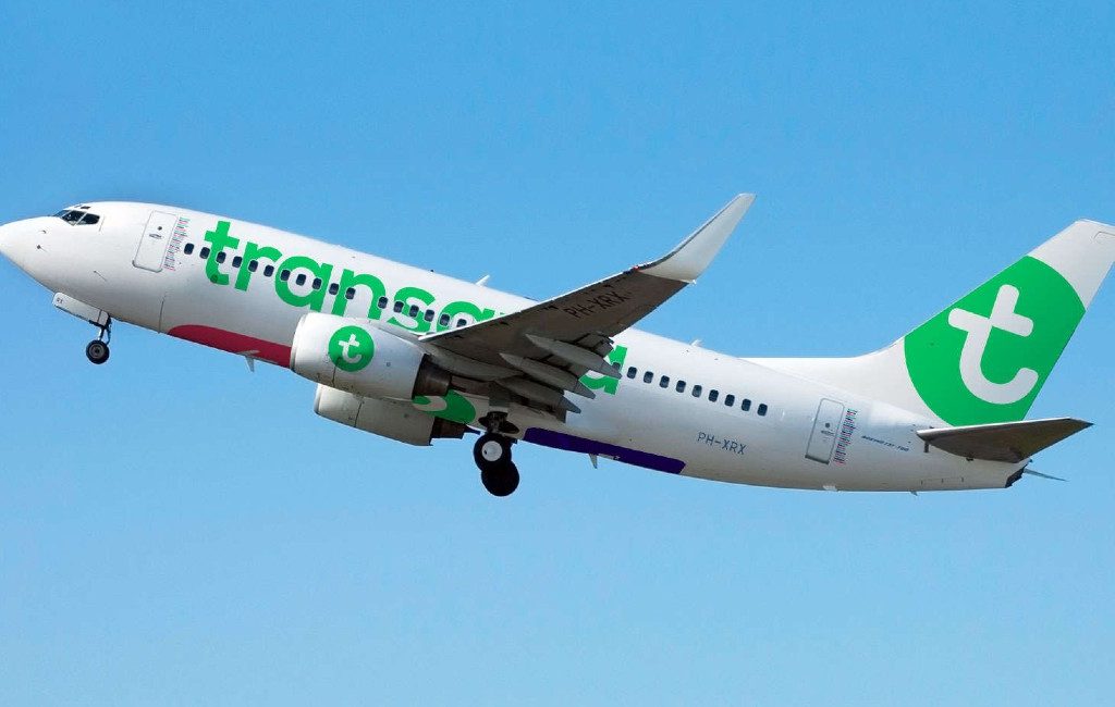 Honderden passagiers getroffen na schrappen Transavia retourvluchten ...
